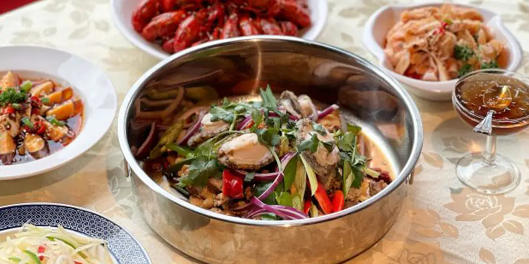 [For 4][Limited] Spicy Chongqing Chicken Pot Set Menu, Free Spicy ...